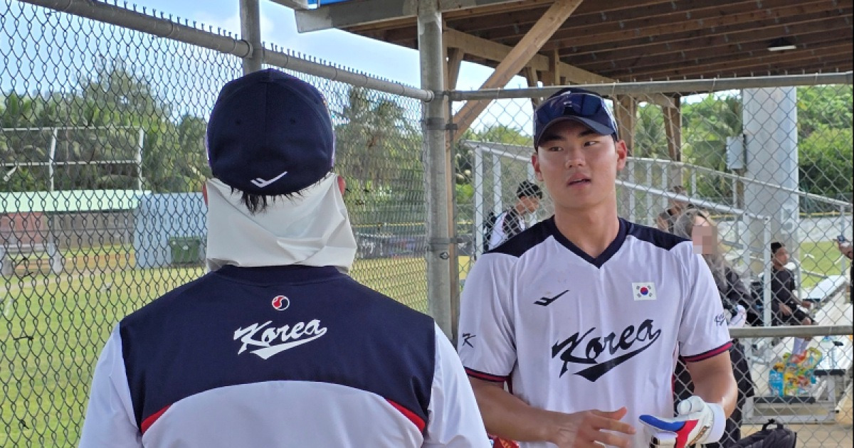 '김혜성 껌딱지'가 나타났다, "저도 세 번 더!" 펑고 받은 김주원 "이때 아니면 언제 배우겠어요" [IS 사이판]