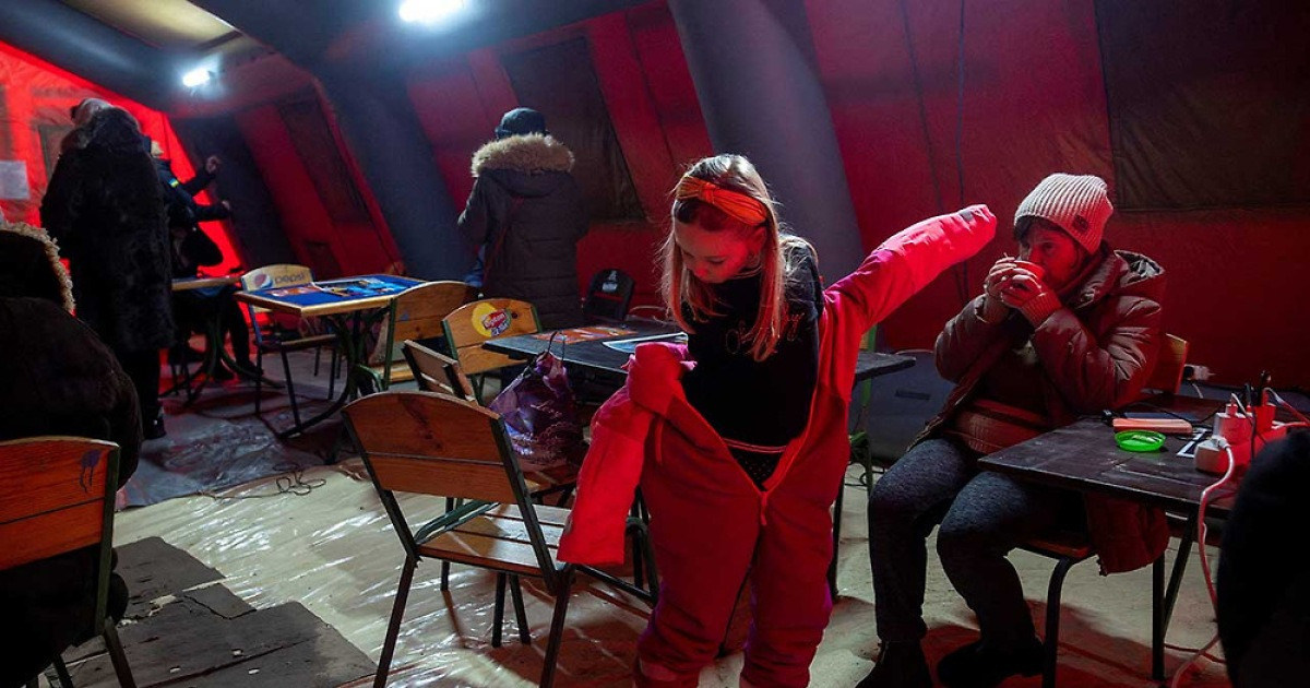 러 공습에 전력 끊긴 우크라‥젤렌스키, '에너지 비상사태' 선포