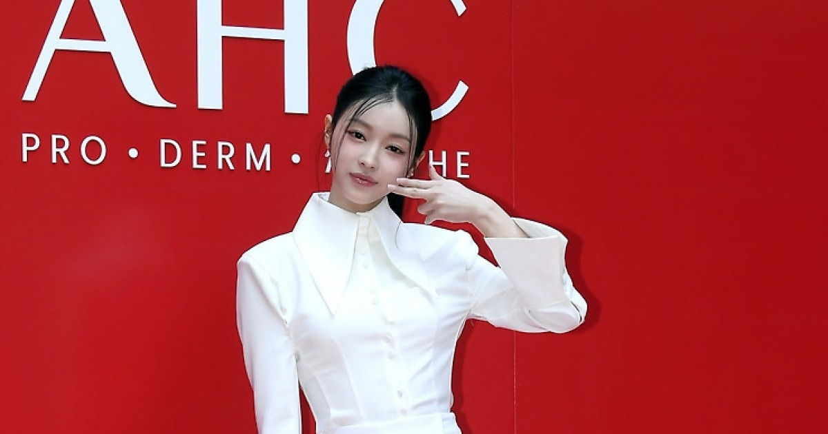 '159cm 41kg' 오마이걸 유아, 혹독한 관리 비결 밝혔다…"연예인이란 직업 책임감" [인터뷰]