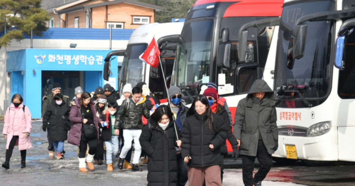 화천산천어축제 동남아관광객 크게 늘었다