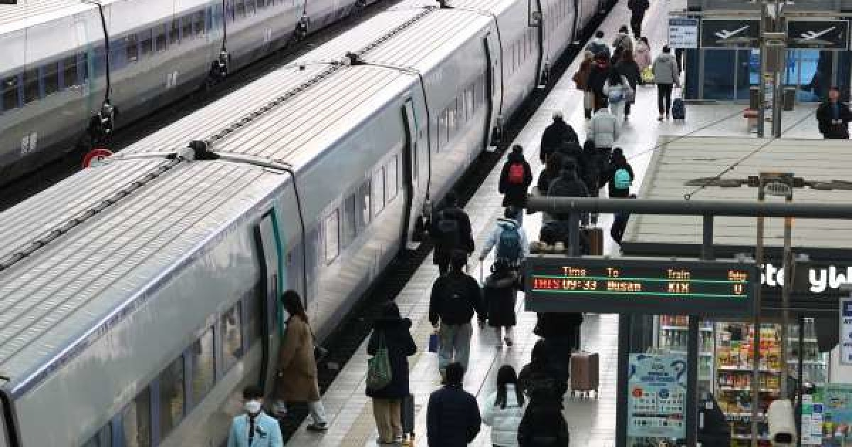 설 연휴 KTX·SRT 역귀성 최대 50% 할인…궁궐·미술관 무료개방
