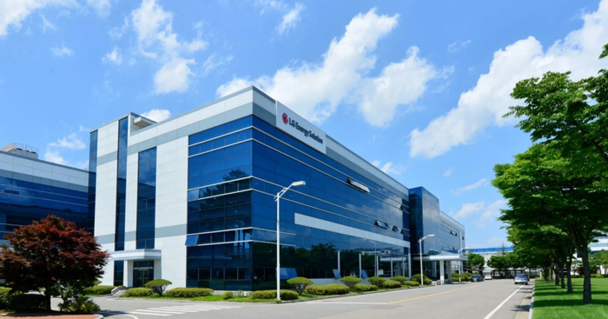 LG엔솔, 10조원대 ‘BMW 빅딜’로 돌파구 마련