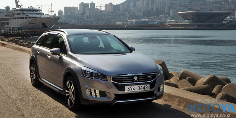 푸조 508, SUV를 입다 - 푸조 508RXH | 모토야