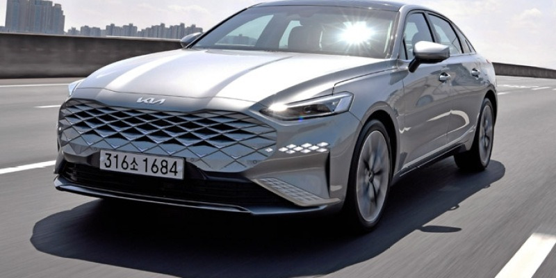 [영상시승] 새로운 기준의 시작, 기아 K8 3.5 GDI 2WD | 글로벌오토뉴스