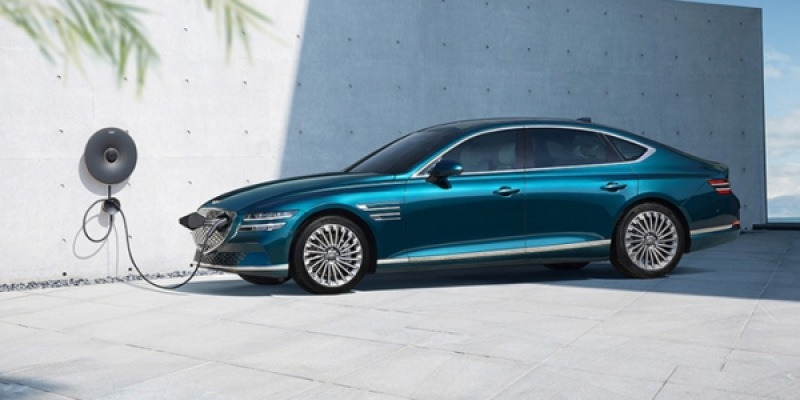 제네시스 첫 전기차 G80e, 아이오닉5와 비슷한 주행거리 극복할까? | M투데이