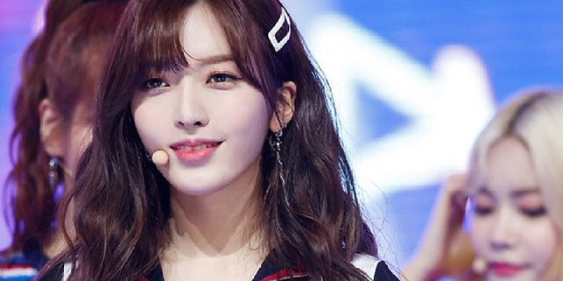 두 얼굴의 AOA 찬미 | 물빵