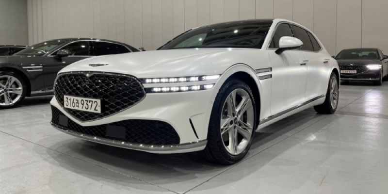 [시승] "우아함과 파격의 연속" 젊고 럭셔리한 디자인으로 돌아온 제네시스 기함. '신형 G90' | M투데이