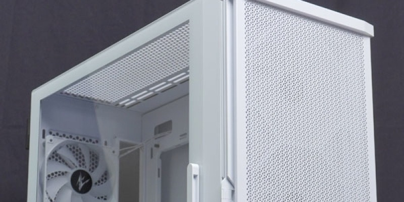 화이트 감성 듬뿍 담은, 잘만 Z10 Plus White KOR 케이스 | 보드나라/케이벤치