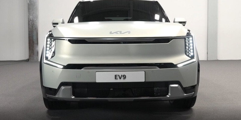 "이 돈이면 BMW X5?" 기아, 'EV9' 어스 트림 풀옵션은 얼마일까? | M투데이