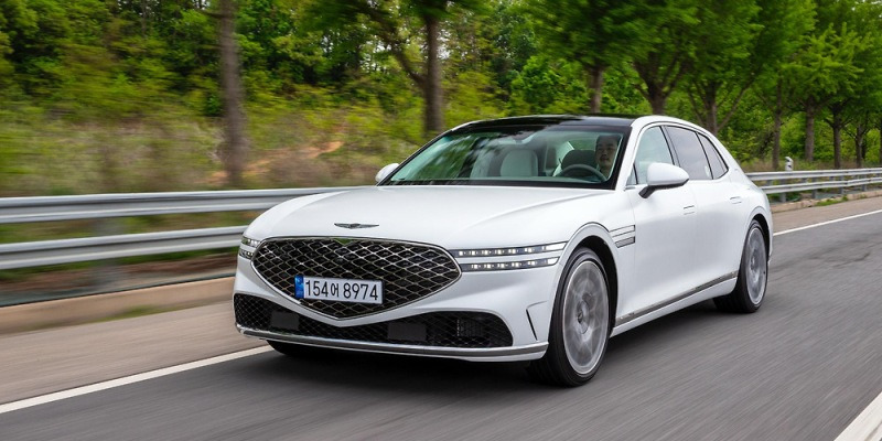 플래그십 파워트레인, 제네시스 G90 | 탑기어코리아