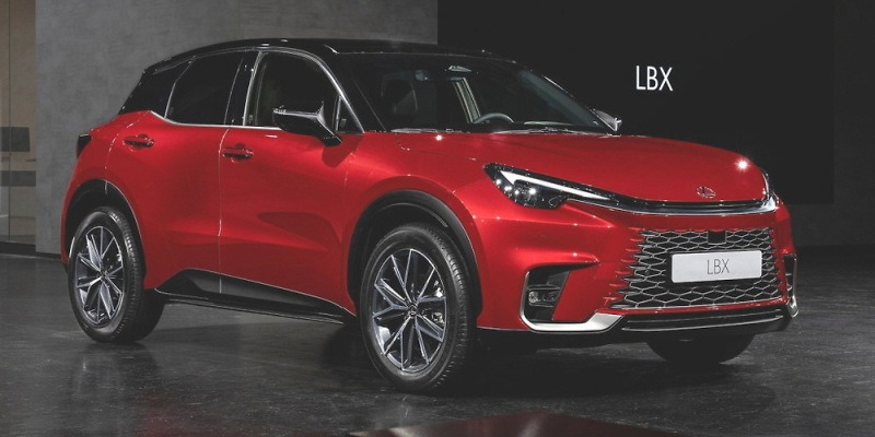 렉서스 LBX 공개, 작지만 럭셔리한 차세대 SUV | 탑라이더