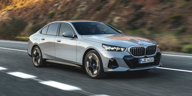 8세대 BMW 5시리즈 사전예약 실시, 시작 가격은 6,940만 원부터! | 로드테스트