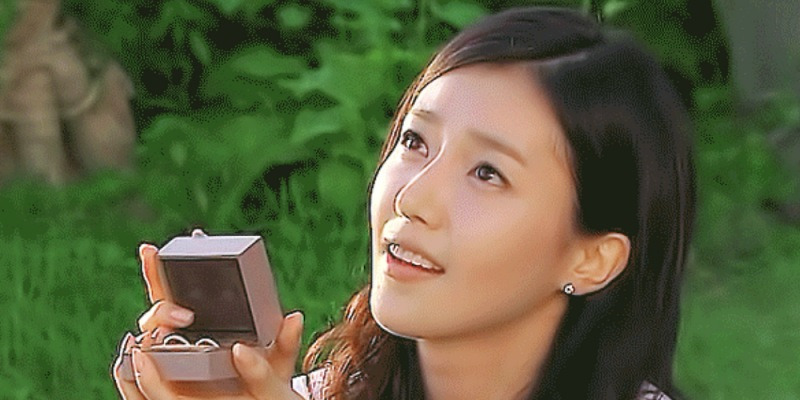 한때 '여친룩의 아이콘'이었는데... 지금은 점심 밥값 내기도 힘들다는 그녀의 근황 | 삶은영화