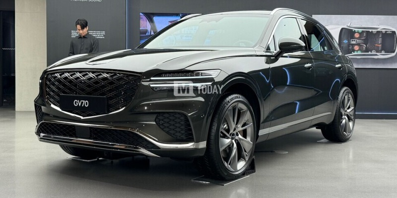 "가격 올랐어도 이 정도면 충분!" 제네시스 'GV70 페이스리프트', 가성비 옵션 구성은? | M투데이