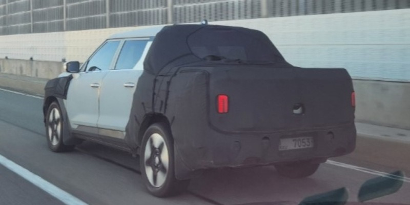 싼타크루즈랑 비슷한가? KGM 신차 'O100', 특징 살펴보니 | M투데이