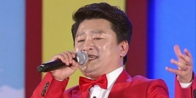몰래 후배 가수와 재혼해 6남매 아빠가 된 유명가수 연예는 내운명