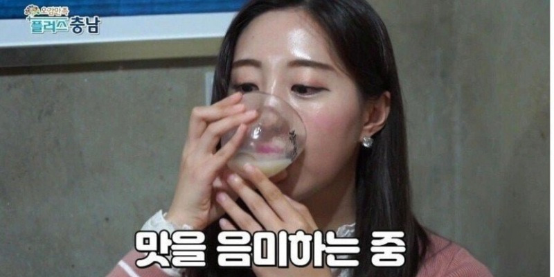 방송 중 막걸리 16잔 마시고 기분 좋아진 리포터 에펨코리아