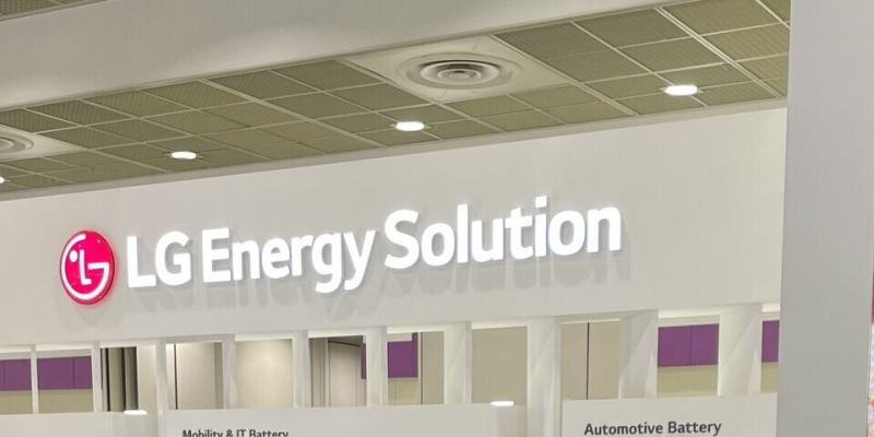 LG엔솔, CATL 넘어서나...파우치 이어 ‘각형 EV 배터리’ 도전 | 블로터
