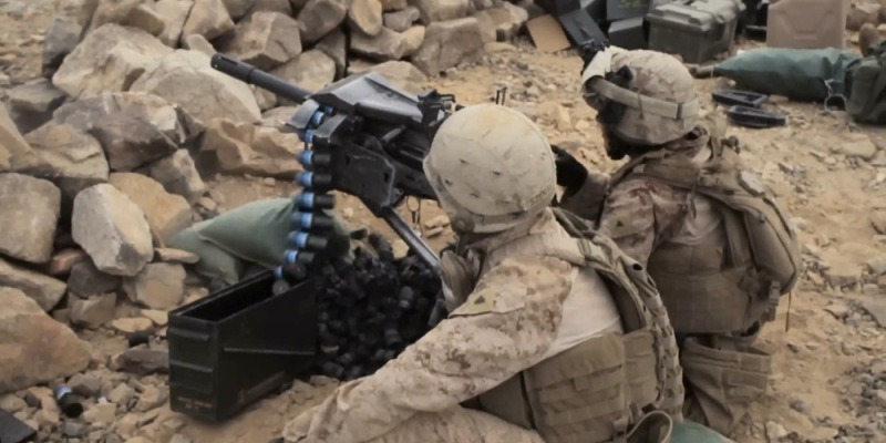 분당 400발의 유탄으로 적진을 초토화하는 Mk.19 고속유탄기관총의 위력 | 군사돋보기