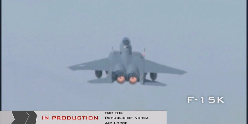 F-15K 전투기에서 타우러스 공대지 미사일이 발사된다! 타우러스 미사일의 위력 | 군사돋보기