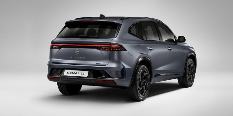 "3만3천대 판매 SUV의 흥행 비결" 85%가 선택한 15.7km/L 시스템의 비밀 | 구름을달리다