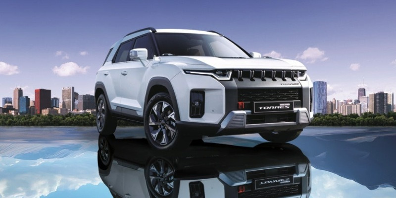 "이 가격에 이 성능?" KGM 첫 하이브리드 SUV '토레스 하이브리드(HEV)'가 온다 | 유카포스트