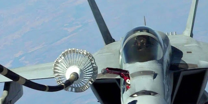 FA-50, 공중급유 성공! 작전 반경 1,800km로 확장! ️ | 밀리터리 랩실