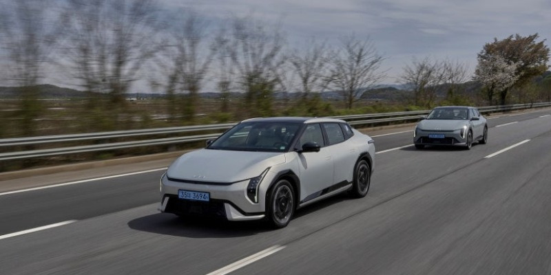 속이 꽉 찬 만두같은 ‘기아 EV4’ | 오토다이어리