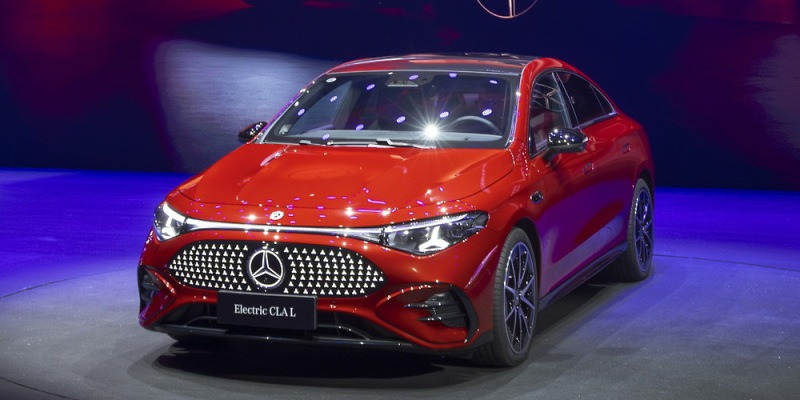 벤츠 CLA 롱보디 공개, C클래스만큼 커졌다 | 탑라이더