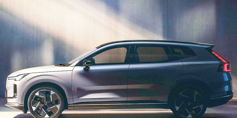 "전기로만 200km 주행" 하이브리드 끝판왕 볼보 SUV XC70 출시 임박! | 카프레스