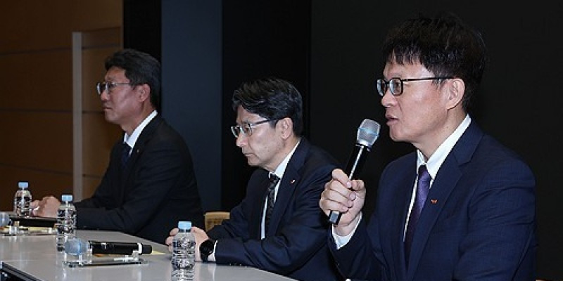 "예약자 50% 5월내 유심교체" SKT, 보안강화 위해 백신·EDR 설치 | 나남뉴스