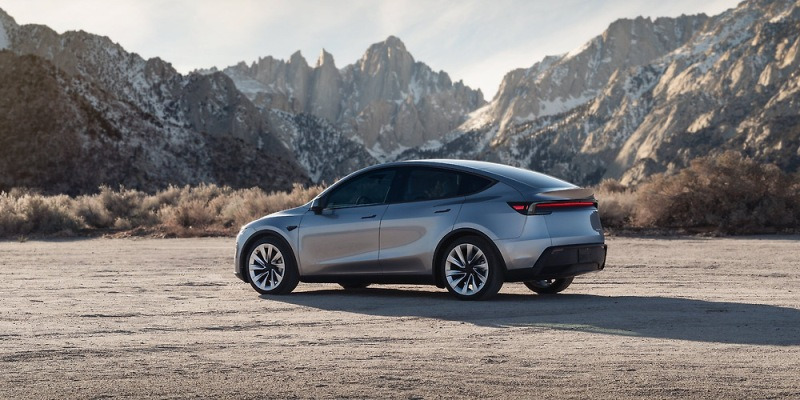 “476km에 무드등까지”… 모델Y 주니퍼 풀체인지급 반전 | EV-Hotissue