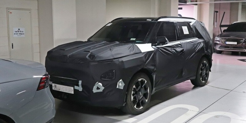 “EV6보다 작지만 더 똑똑해”…기아 EV5, 진짜 승자는 이 차? | EV-Hotissue