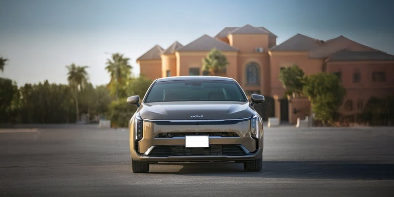 “가격 실화냐?” 2026 K8 하이브리드, 그랜저보다 낫다는 이유 | 모터포스 - 포뮬러1 정복