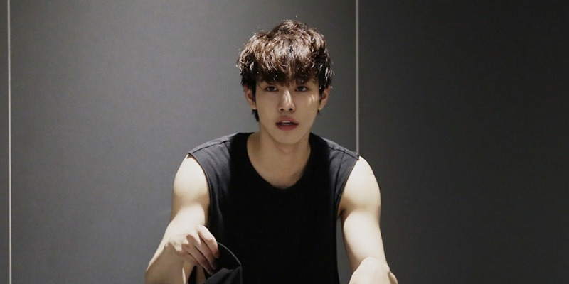 188cm 모델 비율 때문에 아이돌 데뷔 무산되고 연기로 대박난 배우 | 메타코리아