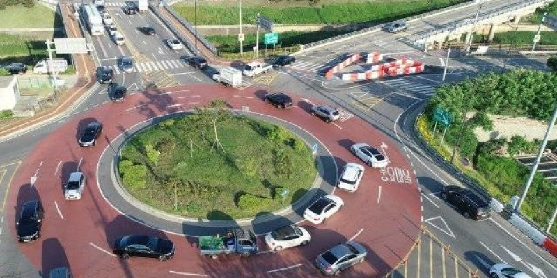 진입? 회전? 잘못 들어갔다가 과실 80% 맞는 이유 | EV-Hotissue