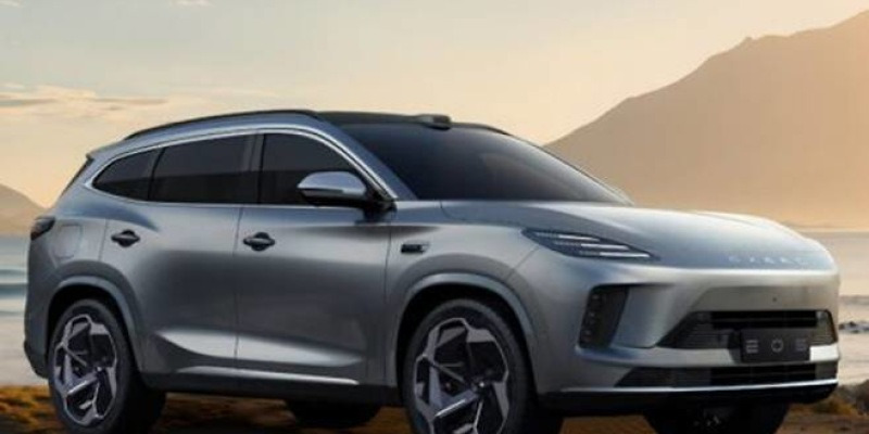 “포르쉐 카이엔 긴장해” 신흥 럭셔리 SUV의 도전장 | EV-Hotissue