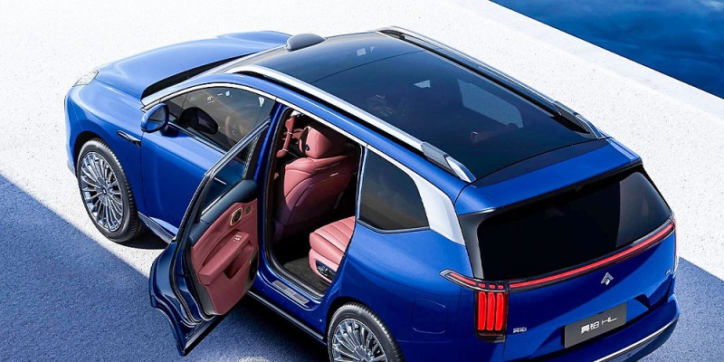 “이게 진짜 끝판왕”… 카니발보다 넓고 전기차보다 오래 달리는 하이브리드 SUV | EV-Hotissue