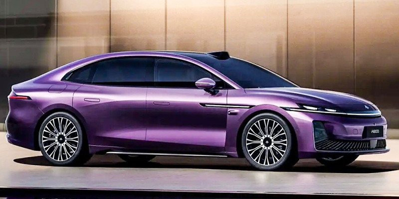 “5천만 원대에 자율주행까지”… 그랜저·G80 잡으러 온 괴물 세단 | EV-Hotissue